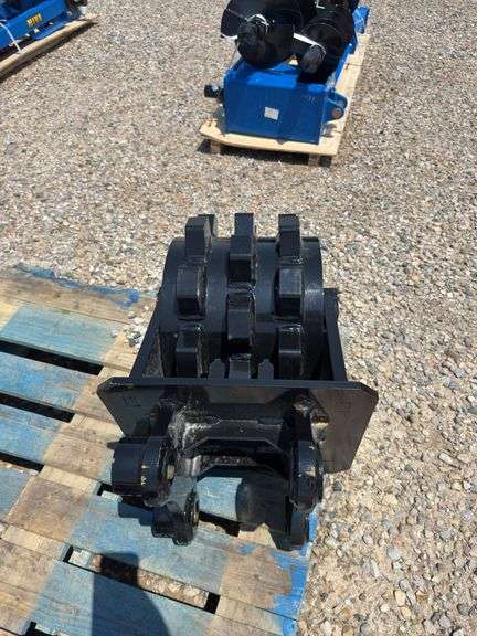 2025 UNUSED GIYI GY-W305 EXCAVATOR COMPACTION WHEEL - Shackelton ...
