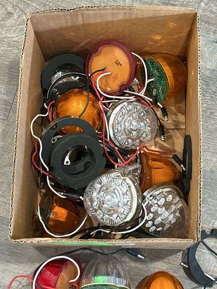 BOX OF ASSORTED LIGHTS - Shackelton Auctions Inc.