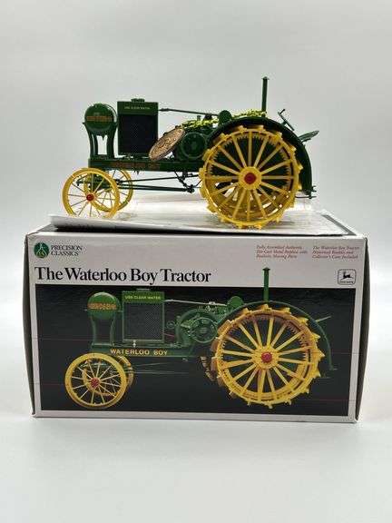 PRECISION CLASSICS JOHN DEERE WATERLOO BOY TRACTOR - Shackelton ...