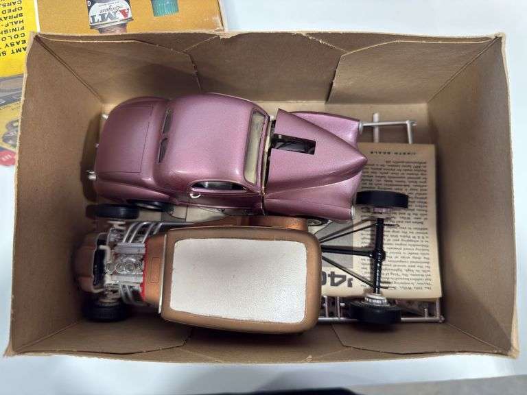 FOUR VINTAGE MODEL KITS - USED - Shackelton Auctions Inc.