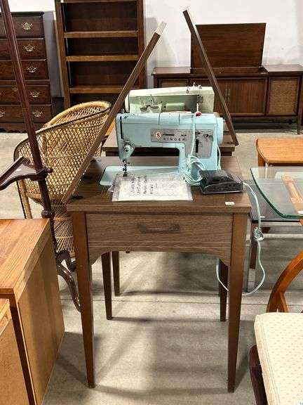 SINGER SEWING MACHINE TABLE MODEL 348 - 22"X18"X31" - Shackelton ...