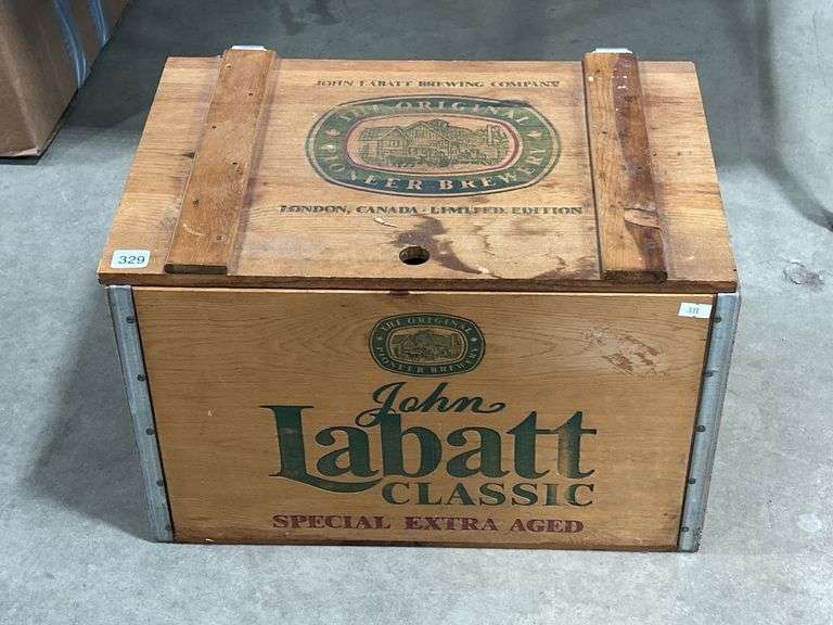 JOHN LABATT CLASSIC WOODEN BEER CRATE - Shackelton Auctions Inc.