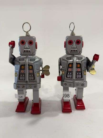 2 TIN WIND-UP ROBOTS - 1 WORKING - Shackelton Auctions Inc.