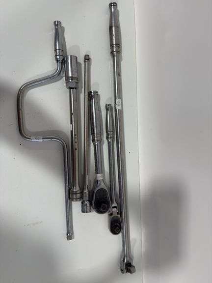 TWO SNAP-ON RATCHETS, EXTENSIONS, SPEED HANDLE AND TORQUE WRENCH ...