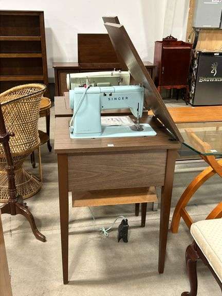 SINGER SEWING MACHINE TABLE MODEL 348 - 22"X18"X31" - Shackelton ...