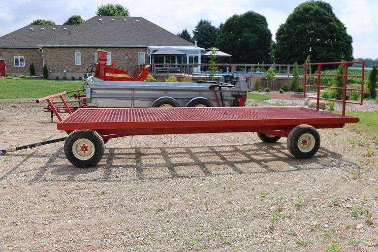 MARTIN TRAIL BLAZER 4108 WAGON & 20' METAL RACK - Shackelton Auctions Inc.