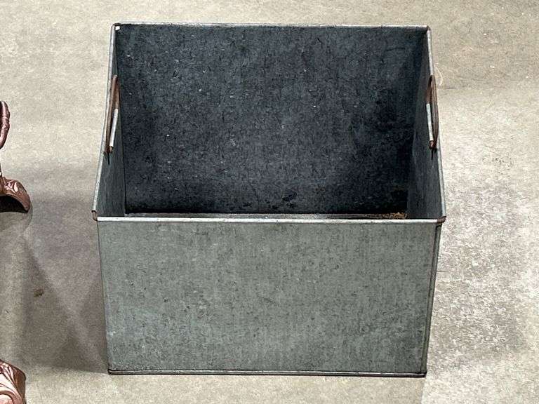 METAL ASH BOX 15"X13"X14" - Shackelton Auctions Inc.