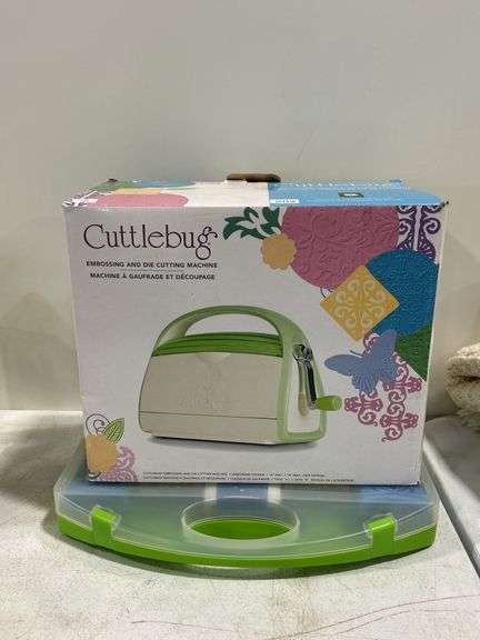 CUTTLEBUG EMBOSSING MACHINE AND PAPER PUNCH KIT - Shackelton Auctions Inc.