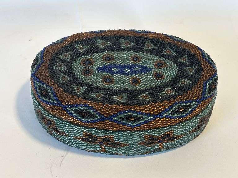 INDIGENOUS BEADED BOX - Shackelton Auctions Inc.