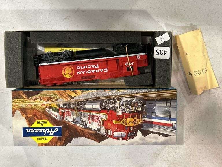 ATHEARN CANADIAN PACIFIC BEAVER HO SCALE TRAIN - Shackelton Auctions Inc.