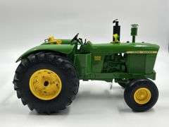 PRECISION CLASSICS JOHN DEERE MODEL 5010 TRACTOR - Shackelton Auctions Inc.
