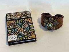 INDIGENOUS BRACELET AND NOTEPAD - Shackelton Auctions Inc.