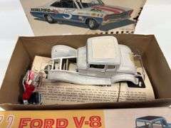 THREE VINTAGE MODEL KITS - USED - Shackelton Auctions Inc.