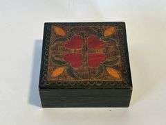 INDIGENOUS CARVED WOODEN BOX - Shackelton Auctions Inc.