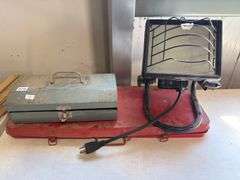 HALOGEN LIGHT TORCH AND SOCKET SET - Shackelton Auctions Inc.