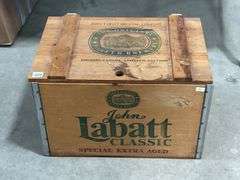 JOHN LABATT CLASSIC WOODEN BEER CRATE - Shackelton Auctions Inc.