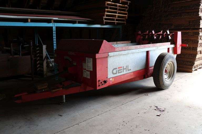 GEHL 175 MANURE SPREADER - Shackelton Auctions Inc.