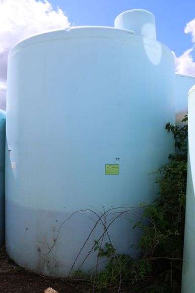 6000 GALLON POLY TANK - Shackelton Auctions Inc.