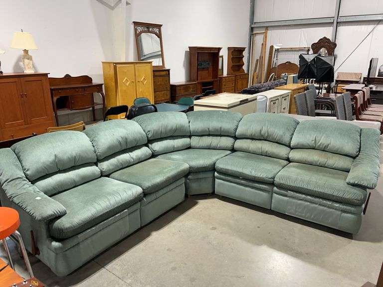 SKLAR PEPPLER RECLINER L-SHAPED COUCH - Shackelton Auctions Inc.