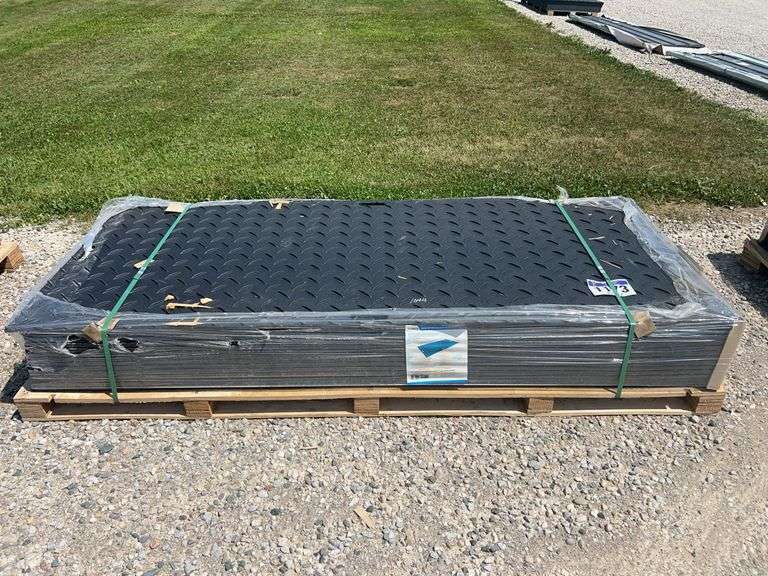 15 UNUSED IRGPM GROUND 4'X8' PROTECTION MATS - Shackelton Auctions Inc.