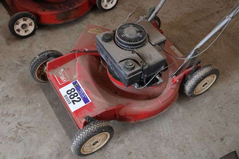 TORO PUSH MOWER - Shackelton Auctions Inc.
