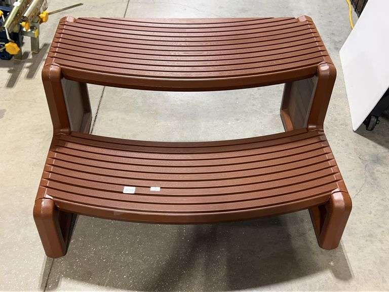 PLASTIC TWO STEP - 29"X23"X14" - Shackelton Auctions Inc.