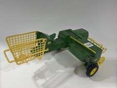 ERTL JOHN DEERE HAY BALER 1/16 - Shackelton Auctions Inc.