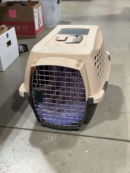 KENNEL CAB - Shackelton Auctions Inc.