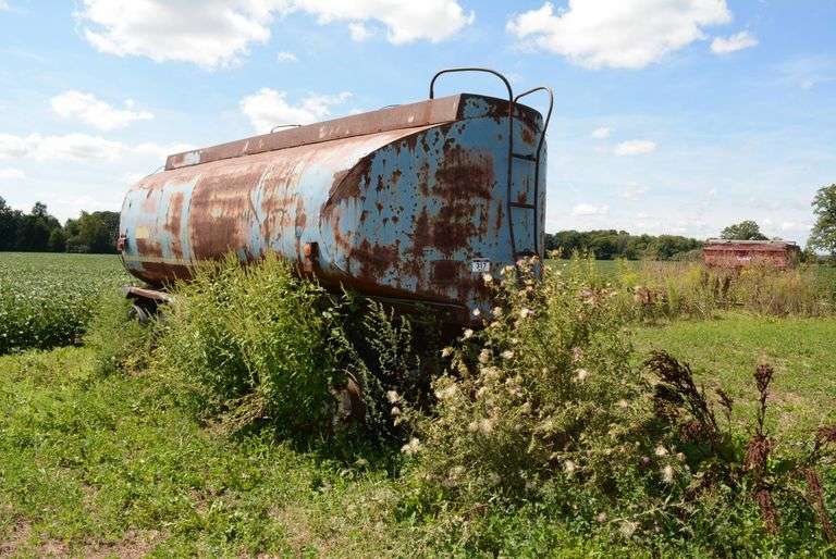 Old Water Tank Converted to Grain Wagon - Shackelton Auctions Inc.