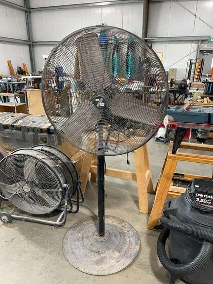 PROFITTER 30" PEDESTAL FAN - Shackelton Auctions Inc.