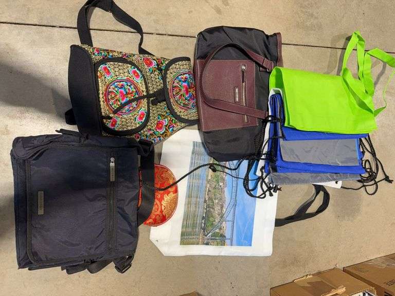 GROUP OF ASSORTED BAGS - Shackelton Auctions Inc.