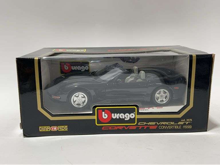 BBURAGO 1998 CHEVROLET CORVETTE CONVERTIBLE 1/18 - Shackelton Auctions Inc.