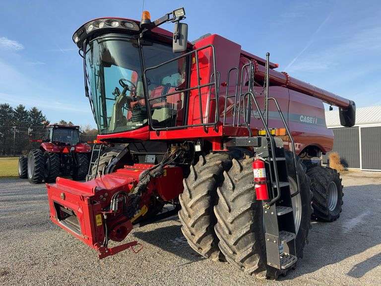2014 CASE IH 6140 AXIAL FLOW COMBINE - Shackelton Auctions Inc.