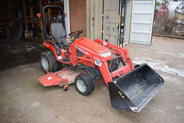 MASSEY FERGUSON GC2300 4WD TRACTOR AND 2350 LOADER - Shackelton ...
