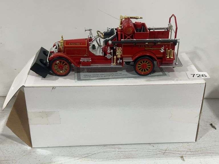 NATIONAL MOTOR MUSEUM MINT 1921 AMERICAN LA FRANCE FIRE PUMPER 1/32 ...