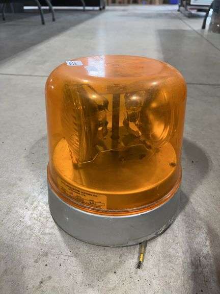 VEHICLE EMERGENCY LIGHT - Shackelton Auctions Inc.