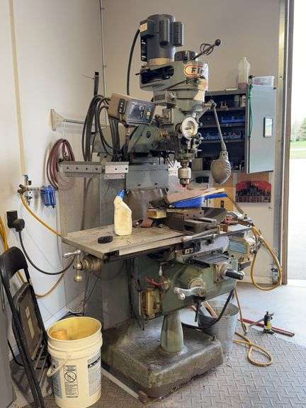 FIRST TURRET MILLING MACHINE MODEL LC1 1/2 TM SERIAL NO. 9102796 ...