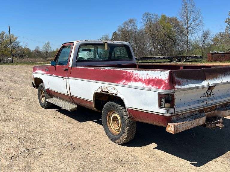 1975 GMC Siera Classic 4x4 Reg Cab Pickup - Witcher Farms Inc