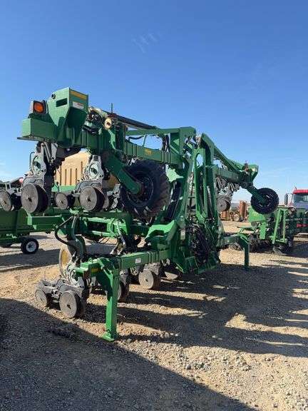 Great Plains 40' Stack Fold 3pt Planter - Witcher Farms Inc