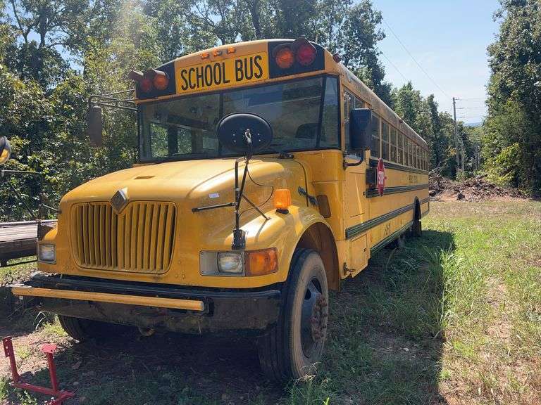 International S/A School Bus *OFFSITE - Witcher Farms Inc