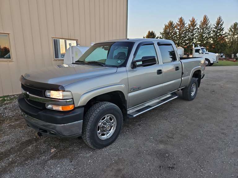 2002 Chevy 2500 HD - Wilson National LLC