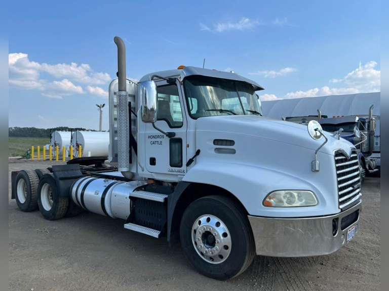Mack Pinnacle day cab semi tractor - Wilson National LLC
