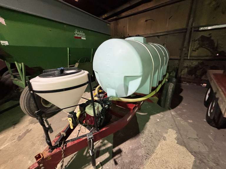 Plastic 1000 Gallon Tender Tank - Wilson National LLC