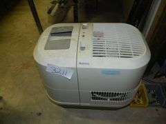 Holmes Humidifier - Wolfe Auction & Realty, LLC