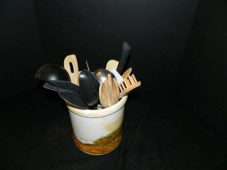 Stone Crock with Utilities - Wolfe Auction & Realty, LLC