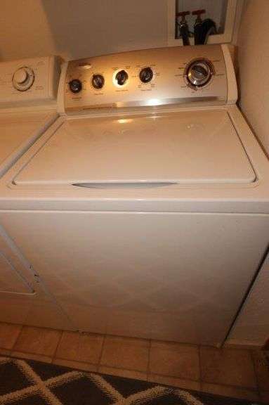 Whirlpool Auto Sensing Washing Machine - Great Shape - Wolfe Auction ...