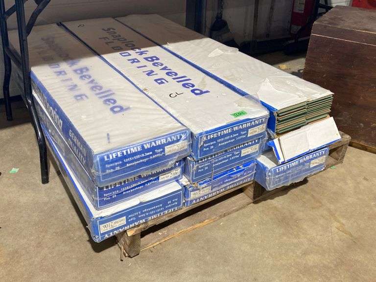 SNAPLOCK BEVELLED FLOORING, COUNTRY MAPLE; 1215 X 125 X 8.3mm, 9 BOXES ...