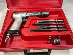 SNAP-ON AIR HAMMER CHISEL SET, SN 44458, MOD# PH50D, W/ 4 CHISELS, APPROX 13.5" X 10.5" X 3 ...