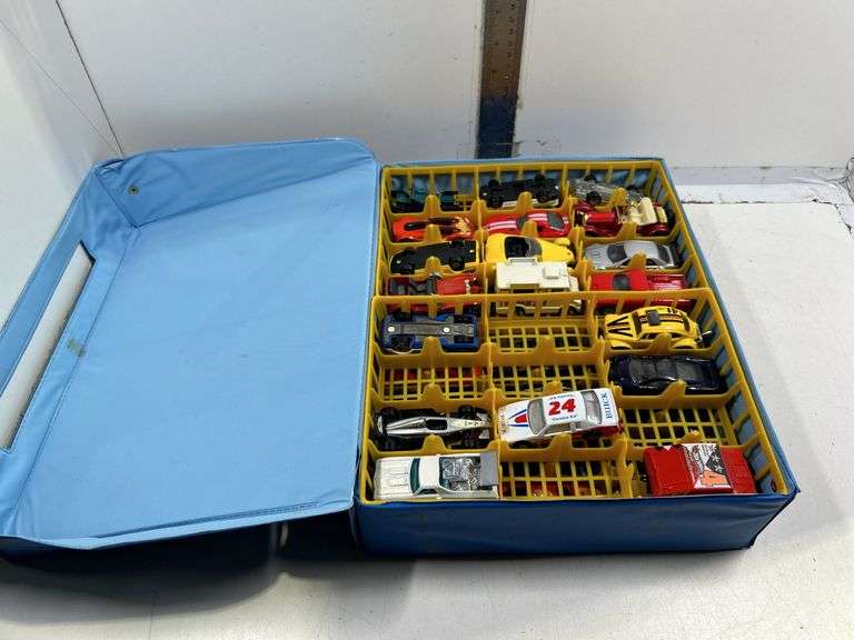 Ruff & Tuff Deluxe Car Case w/ cars - Wild Rose Auction Services