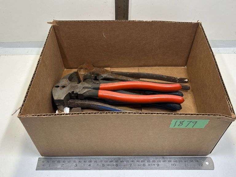 Box of Fencing Solid Joint Pliers HD, ~ 5 - Wild Rose Auction Services